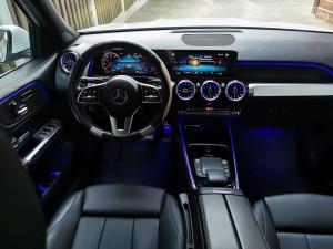 Balts Mercedes-Benz GLB 250 2023 Plungė, ar dzinēja tilpumu 2.00 L un nobraukumu 31 tūkst. km par 31750 €, foto 14 vietnē AUTOMOTO.COM.LV