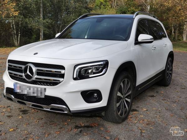 White Mercedes-Benz GLB 250 2023 in Plunge, with an engine capacity of 2.00 L and mileage of 36 thousand km for 27300 €, photo 3 on AUTOMOTO.COM.LV