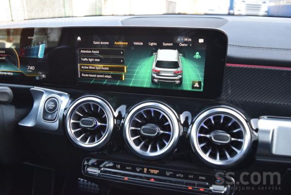 Синий Мерседес GLB 35 AMG 2022 в Рига, объемом двигателя 2.00 л и пробегом 65 тыс. км за 34900 €, фото 8 на AUTOMOTO.COM.LV