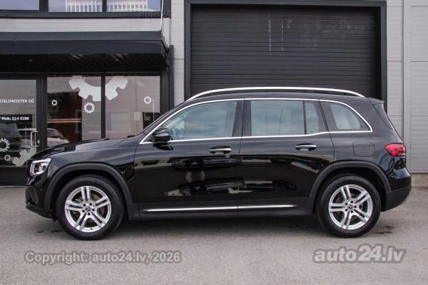 Melns Mercedes-Benz GLB-Class 2021 Tallina, ar dzinēja tilpumu 1.30 L un nobraukumu 33 tūkst. km par 35500 €, foto 2 vietnē AUTOMOTO.COM.LV