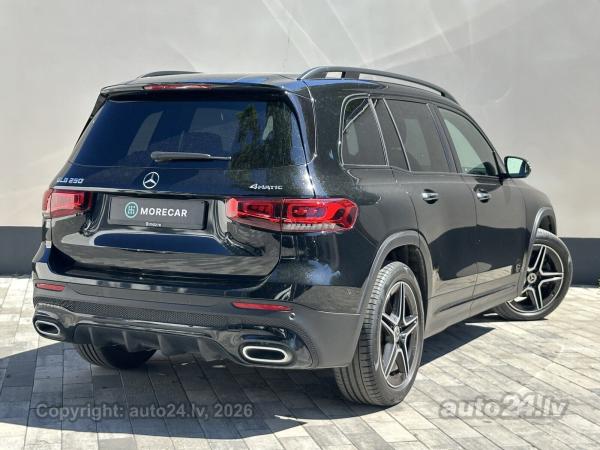 Melns Mercedes-Benz GLB-Class 2024 Rīga, ar dzinēja tilpumu 2.00 L un nobraukumu 63 tūkst. km par 48150 €, foto 5 vietnē AUTOMOTO.COM.LV