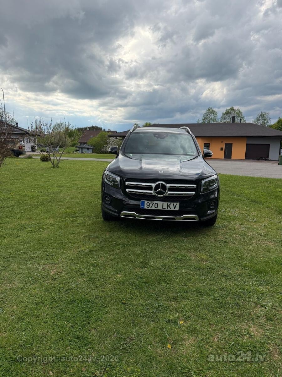 Melns Mercedes-Benz GLB-Class 2020 Tallina, ar dzinēja tilpumu 2.00 L un nobraukumu 74 tūkst. km par 26900 €, foto 1 vietnē AUTOMOTO.COM.LV