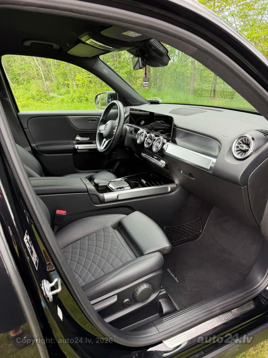 Melns Mercedes-Benz GLB-Class 2020 Tallina, ar dzinēja tilpumu 2.00 L un nobraukumu 74 tūkst. km par 26900 €, foto 9 vietnē AUTOMOTO.COM.LV