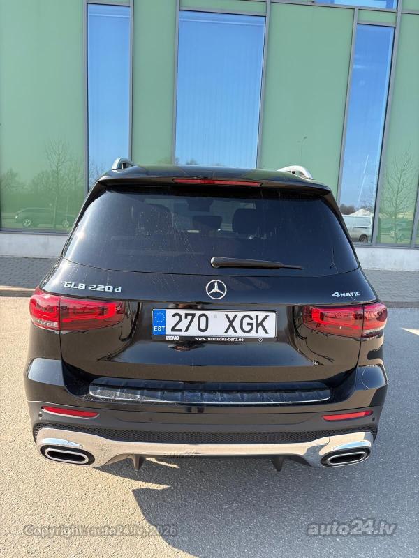 Melns Mercedes-Benz GLB-Class 2021 Tallina, ar dzinēja tilpumu 2.00 L un nobraukumu 135 tūkst. km par 37900 €, foto 7 vietnē AUTOMOTO.COM.LV