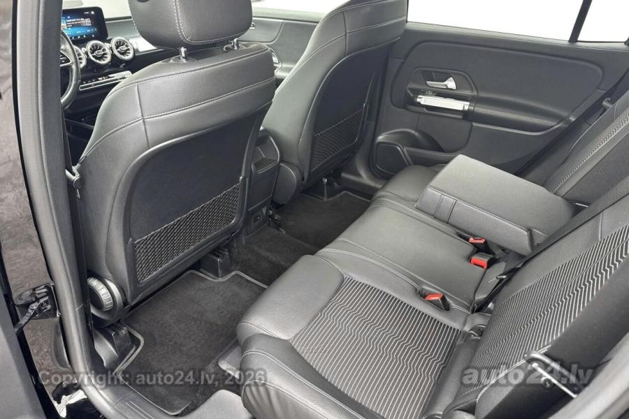Melns Mercedes-Benz GLB-Class 2021 Pērnava, ar dzinēja tilpumu 1.30 L un nobraukumu 77 tūkst. km par 27500 €, foto 13 vietnē AUTOMOTO.COM.LV