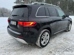 Melns Mercedes-Benz GLB-Class 2023 Tallina, ar dzinēja tilpumu 2.00 L un nobraukumu 86 tūkst. km par 40900 €, foto 3 vietnē AUTOMOTO.COM.LV