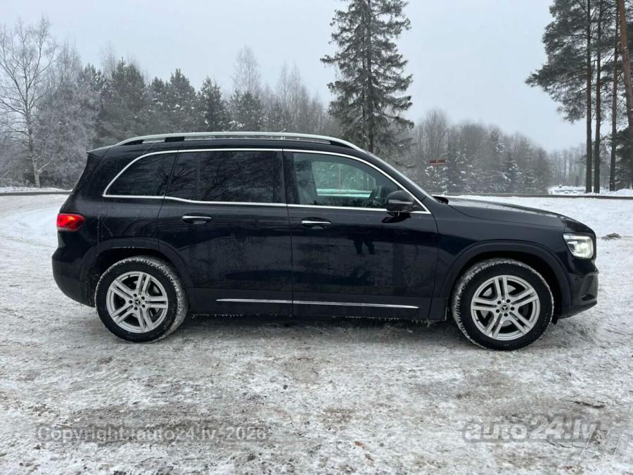 Melns Mercedes-Benz GLB-Class 2023 Tallina, ar dzinēja tilpumu 2.00 L un nobraukumu 86 tūkst. km par 40900 €, foto 6 vietnē AUTOMOTO.COM.LV