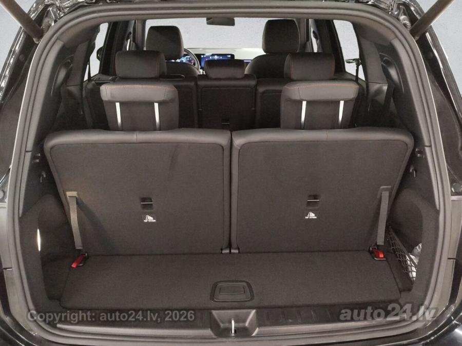 Melns Mercedes-Benz GLB-Class 2024 Tallina, ar dzinēja tilpumu 2.00 L un nobraukumu 50 tūkst. km par 42990 €, foto 8 vietnē AUTOMOTO.COM.LV