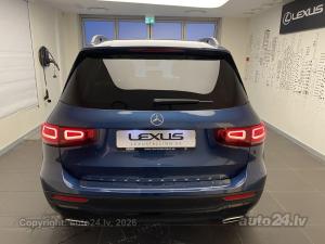 Zils Mercedes-Benz GLB-Class 2021 Tallina, ar dzinēja tilpumu 2.00 L un nobraukumu 53 tūkst. km par 33900 €, foto 3 vietnē AUTOMOTO.COM.LV