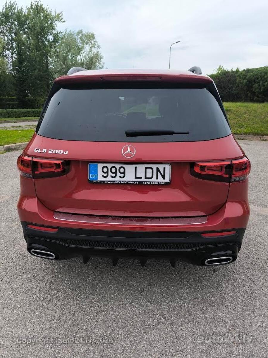 Red Mercedes-Benz GLB-Class 2020 in Tallinn, with an engine capacity of 2.00 L and mileage of 104 thousand km for 30990 €, photo 5 on AUTOMOTO.COM.LV