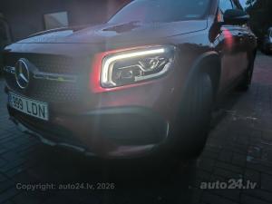 Red Mercedes-Benz GLB-Class 2020 in Tallinn, with an engine capacity of 2.00 L and mileage of 104 thousand km for 30990 €, photo 13 on AUTOMOTO.COM.LV