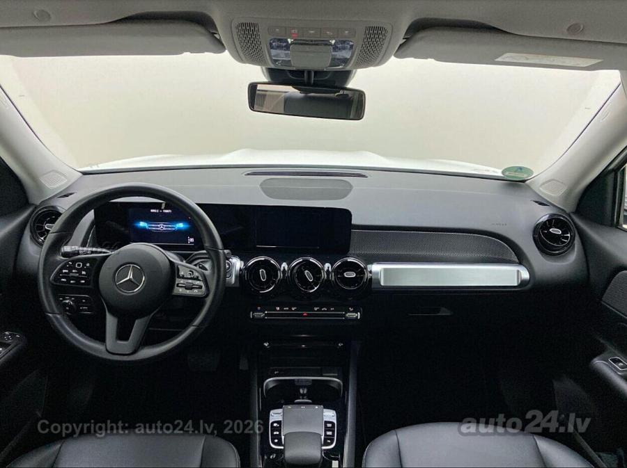 White Mercedes-Benz GLB-Class 2020 in Tallinn, with an engine capacity of 0.00 L and mileage of 168 thousand km for 23440 €, photo 7 on AUTOMOTO.COM.LV