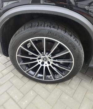 Melns Mercedes-Benz GLC 200 2019 Telšiai, ar dzinēja tilpumu 2.00 L un nobraukumu 65 tūkst. km par 35999 €, foto 9 vietnē AUTOMOTO.COM.LV