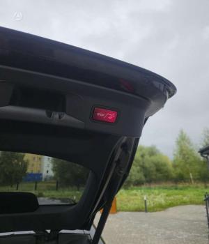Melns Mercedes-Benz GLC 200 2019 Telšiai, ar dzinēja tilpumu 2.00 L un nobraukumu 65 tūkst. km par 35999 €, foto 13 vietnē AUTOMOTO.COM.LV