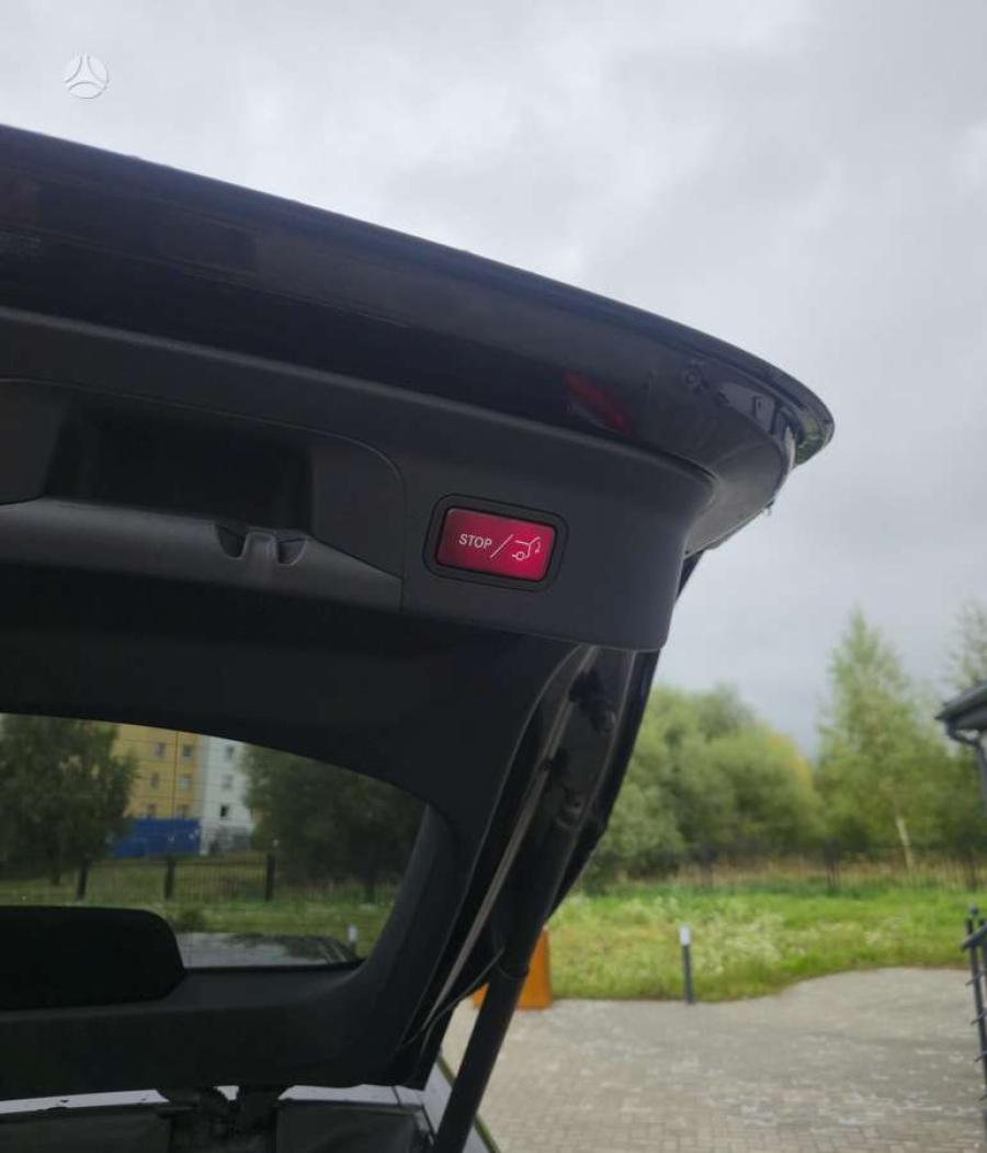 Melns Mercedes-Benz GLC 200 2019 Telšiai, ar dzinēja tilpumu 2.00 L un nobraukumu 65 tūkst. km par 35999 €, foto 13 vietnē AUTOMOTO.COM.LV