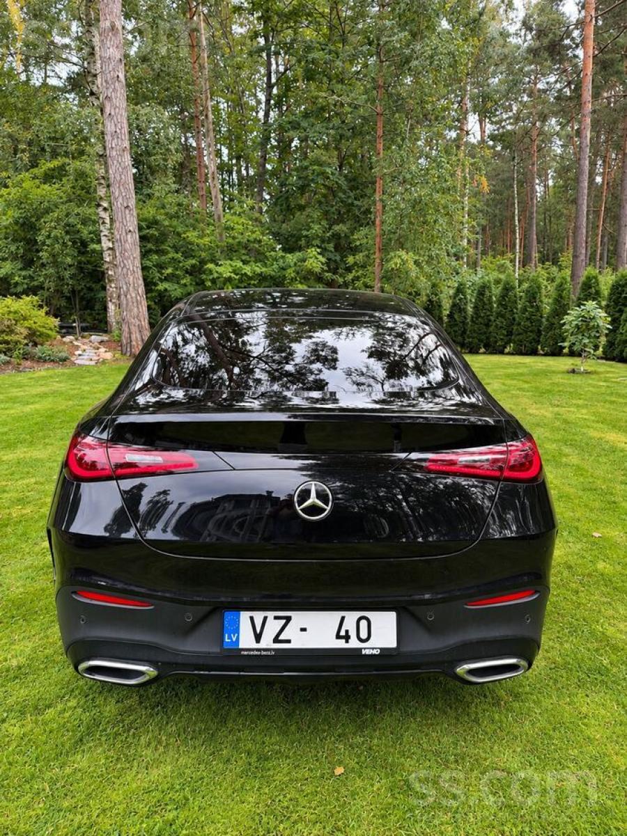 Black Mercedes-Benz GLC 200 2023 in Riga, with an engine capacity of 2.00 L and mileage of 56 thousand km for 49000 €, photo 5 on AUTOMOTO.COM.LV