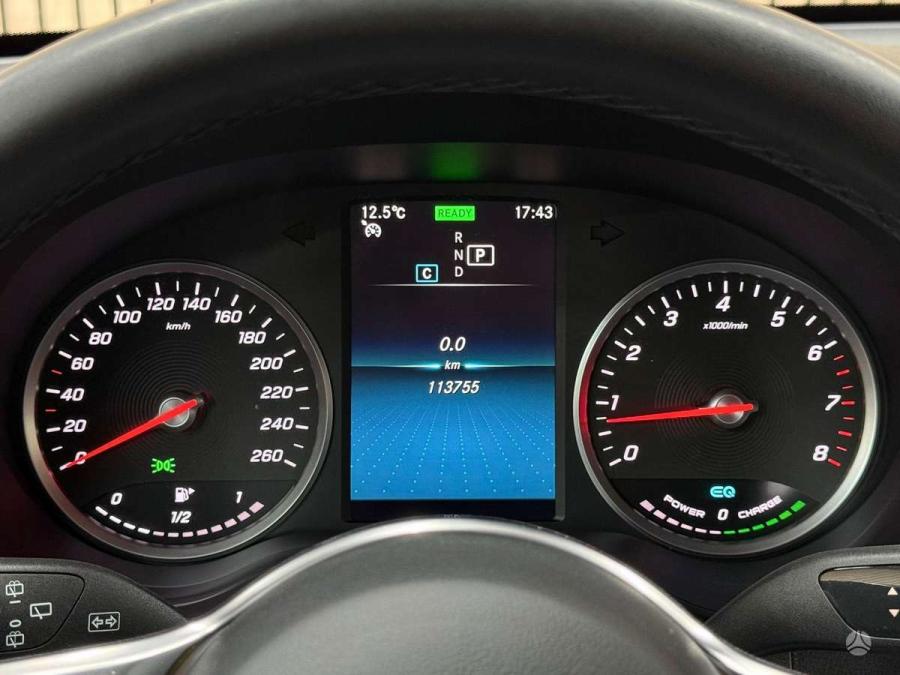 Black Mercedes-Benz GLC 200 2019 in Marijampole, with an engine capacity of 1.99 L and mileage of 114 thousand km for 25350 €, photo 14 on AUTOMOTO.COM.LV