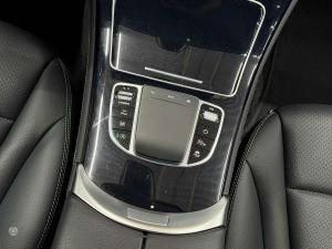 Black Mercedes-Benz GLC 200 2019 in Marijampole, with an engine capacity of 1.99 L and mileage of 114 thousand km for 25350 €, photo 18 on AUTOMOTO.COM.LV