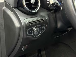 Black Mercedes-Benz GLC 200 2019 in Marijampole, with an engine capacity of 1.99 L and mileage of 114 thousand km for 25350 €, photo 20 on AUTOMOTO.COM.LV