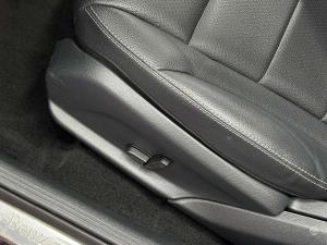 Black Mercedes-Benz GLC 200 2019 in Marijampole, with an engine capacity of 1.99 L and mileage of 114 thousand km for 24990 €, photo 25 on AUTOMOTO.COM.LV