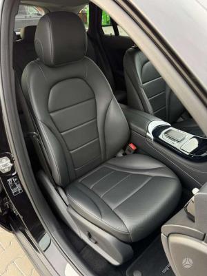Melns Mercedes-Benz GLC 200 2019 Marijampole, ar dzinēja tilpumu 1.99 L un nobraukumu 114 tūkst. km par 24950 €, foto 21 vietnē AUTOMOTO.COM.LV