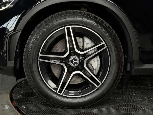 Melns Mercedes-Benz GLC 200 2020 Kauņa, ar dzinēja tilpumu 1.99 L un nobraukumu 120 tūkst. km par 34990 €, foto 7 vietnē AUTOMOTO.COM.LV