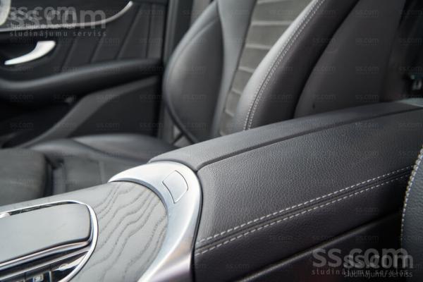 Black Mercedes-Benz GLC 200 2021 in Riga, with an engine capacity of 2.00 L and mileage of 104 thousand km for 38000 €, photo 10 on AUTOMOTO.COM.LV