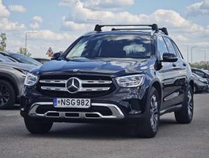 Black Mercedes-Benz GLC 200 2021 in Vilnius, with an engine capacity of 1.99 L and mileage of 78 thousand km for 34000 €, photo 6 on AUTOMOTO.COM.LV
