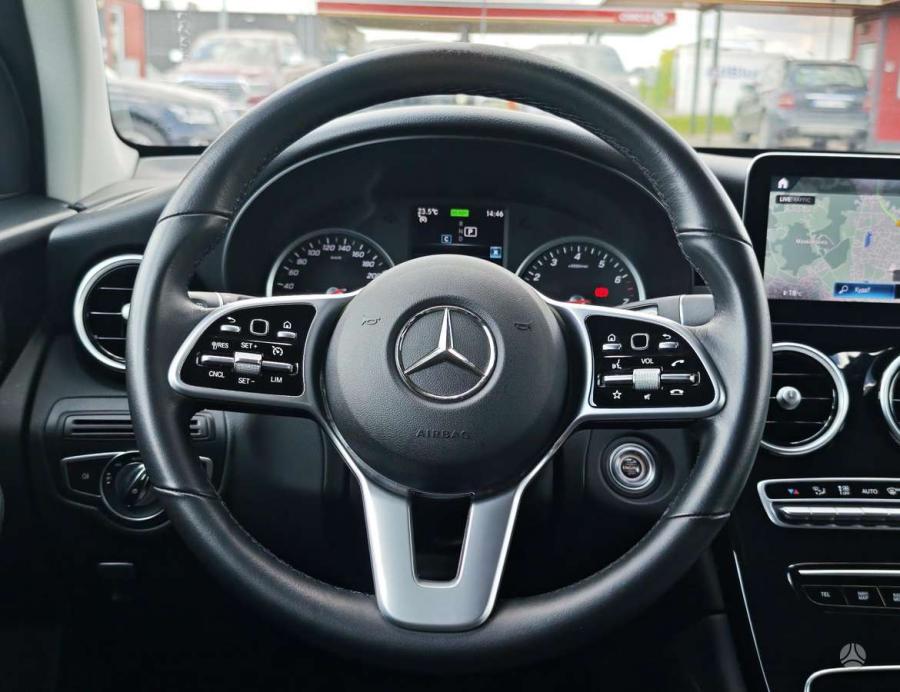 Black Mercedes-Benz GLC 200 2021 in Vilnius, with an engine capacity of 1.99 L and mileage of 78 thousand km for 34000 €, photo 12 on AUTOMOTO.COM.LV