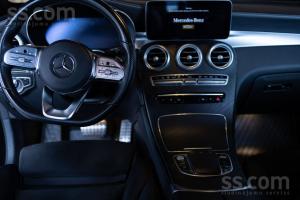 Melns Mercedes-Benz GLC 200 2021 Rīga, ar dzinēja tilpumu 2.00 L un nobraukumu 107 tūkst. km par 35500 €, foto 6 vietnē AUTOMOTO.COM.LV