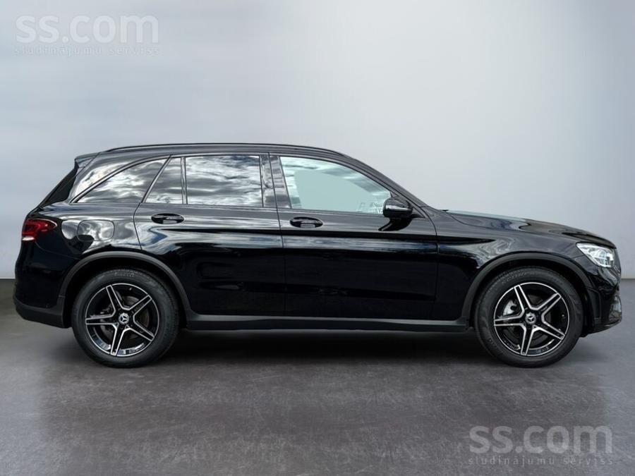 Melns Mercedes-Benz GLC 200 2022 Rīga, ar dzinēja tilpumu 2.00 L un nobraukumu 37 tūkst. km par 39800 €, foto 6 vietnē AUTOMOTO.COM.LV