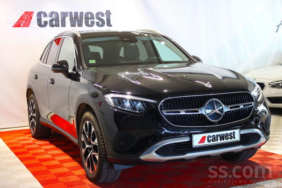 Melns Mercedes-Benz GLC 200 2023 Rīga, ar dzinēja tilpumu 2.00 L un nobraukumu 28 tūkst. km par 47900 €, foto 4 vietnē AUTOMOTO.COM.LV