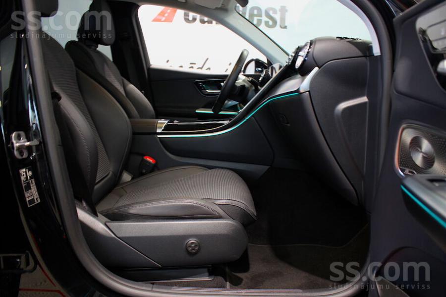 Melns Mercedes-Benz GLC 200 2023 Rīga, ar dzinēja tilpumu 2.00 L un nobraukumu 28 tūkst. km par 47900 €, foto 25 vietnē AUTOMOTO.COM.LV
