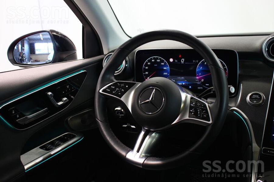 Melns Mercedes-Benz GLC 200 2023 Rīga, ar dzinēja tilpumu 2.00 L un nobraukumu 28 tūkst. km par 47900 €, foto 28 vietnē AUTOMOTO.COM.LV