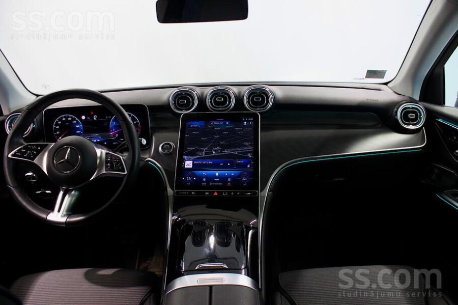 Melns Mercedes-Benz GLC 200 2023 Rīga, ar dzinēja tilpumu 2.00 L un nobraukumu 28 tūkst. km par 47900 €, foto 31 vietnē AUTOMOTO.COM.LV