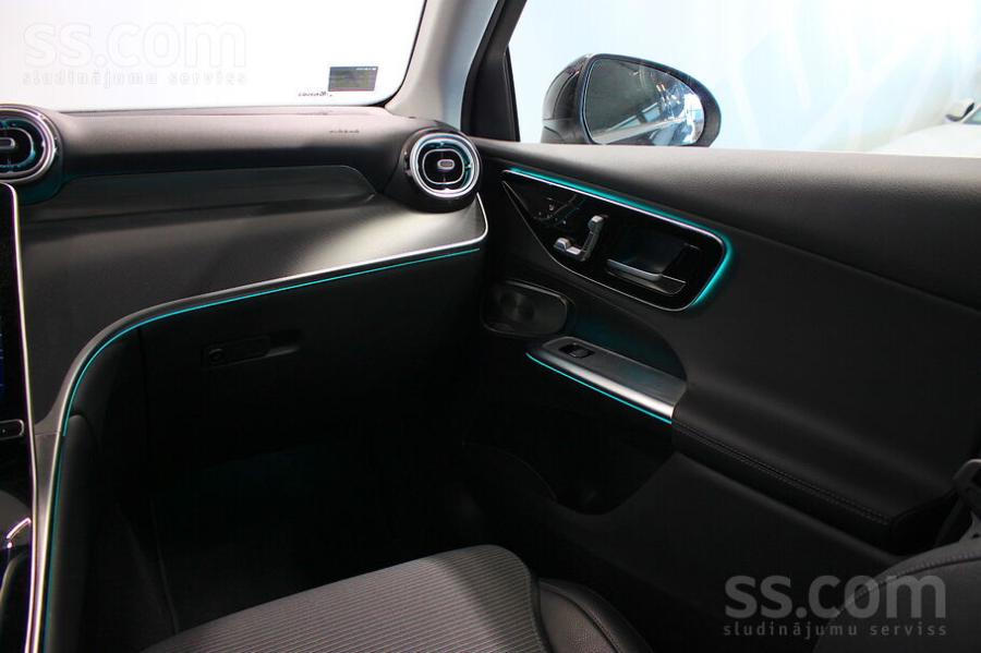 Melns Mercedes-Benz GLC 200 2023 Rīga, ar dzinēja tilpumu 2.00 L un nobraukumu 28 tūkst. km par 47900 €, foto 32 vietnē AUTOMOTO.COM.LV