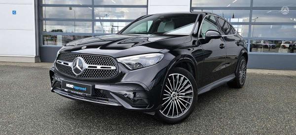 Black Mercedes-Benz GLC 200 2023 in Klaipeda, with an engine capacity of 2.00 L and mileage of 39 thousand km for 55000 €, photo 9 on AUTOMOTO.COM.LV