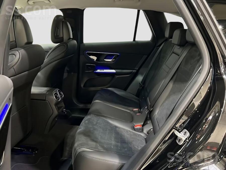 Melns Mercedes-Benz GLC 200 2025 Rīga, ar dzinēja tilpumu 2.00 L un nobraukumu 10 tūkst. km par 58700 €, foto 11 vietnē AUTOMOTO.COM.LV
