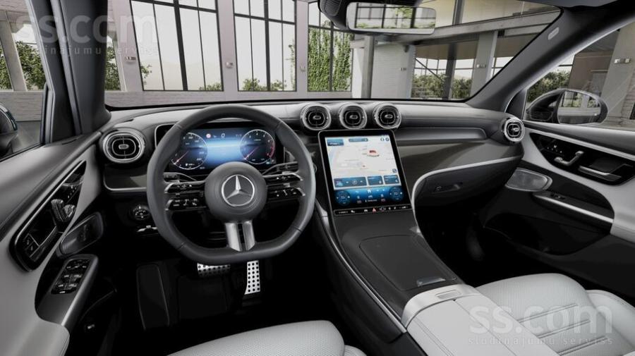 Black Mercedes-Benz GLC 200 2025 in Riga, with an engine capacity of 2.00 L and mileage of 14 thousand km for 61900 €, photo 8 on AUTOMOTO.COM.LV