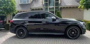 Black Mercedes-Benz GLC 200 2025 in Kaunas, with an engine capacity of 1.99 L and mileage of 30 thousand km for 42990 €, photo 7 on AUTOMOTO.COM.LV