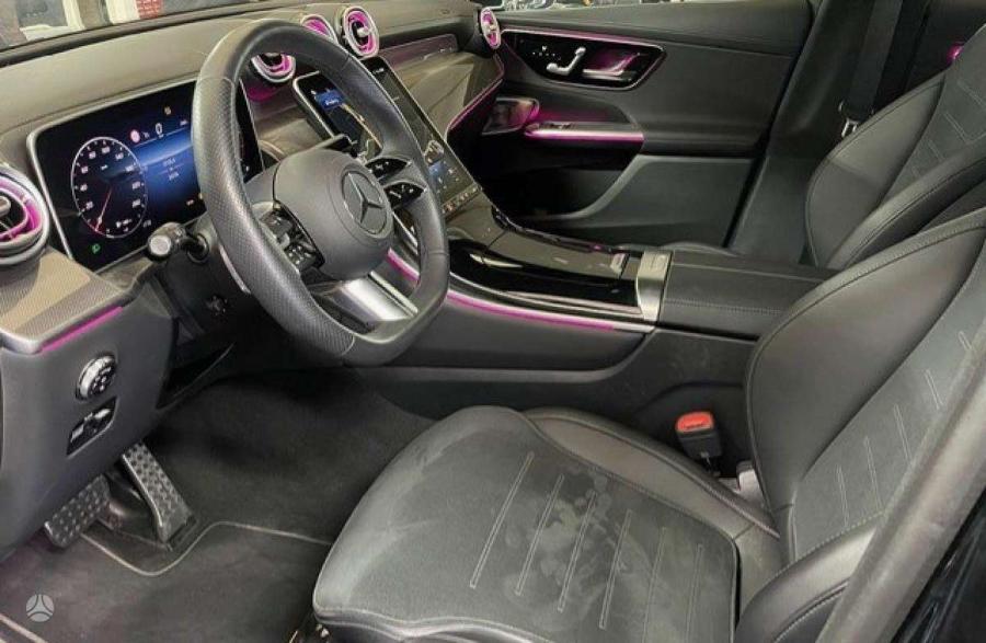Black Mercedes-Benz GLC 200 2025 in Kaunas, with an engine capacity of 1.99 L and mileage of 30 thousand km for 42990 €, photo 8 on AUTOMOTO.COM.LV