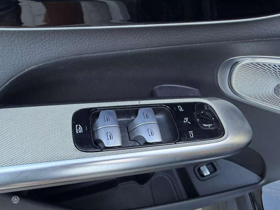 Melns Mercedes-Benz GLC 200 2025 Kauņa, ar dzinēja tilpumu 2.00 L un nobraukumu 30 tūkst. km par 41990 €, foto 37 vietnē AUTOMOTO.COM.LV