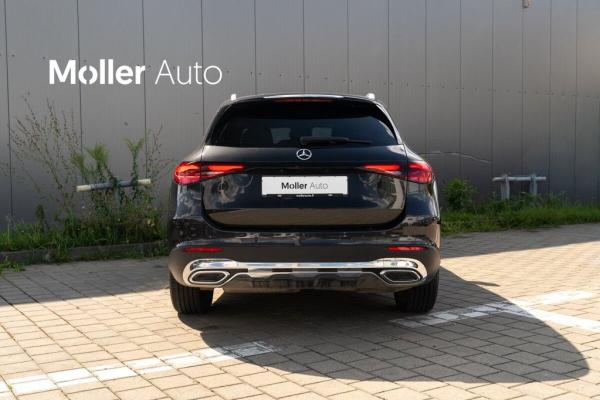 Melns Mercedes-Benz GLC 200 2025 Viļņa, ar dzinēja tilpumu 2.00 L un nobraukumu 31 tūkst. km par 49350 €, foto 5 vietnē AUTOMOTO.COM.LV