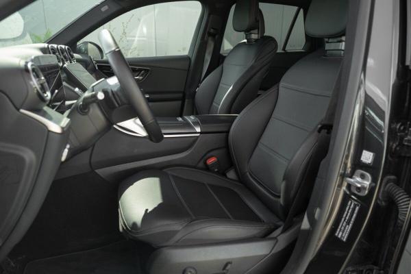 Melns Mercedes-Benz GLC 200 2025 Viļņa, ar dzinēja tilpumu 2.00 L un nobraukumu 31 tūkst. km par 49350 €, foto 8 vietnē AUTOMOTO.COM.LV
