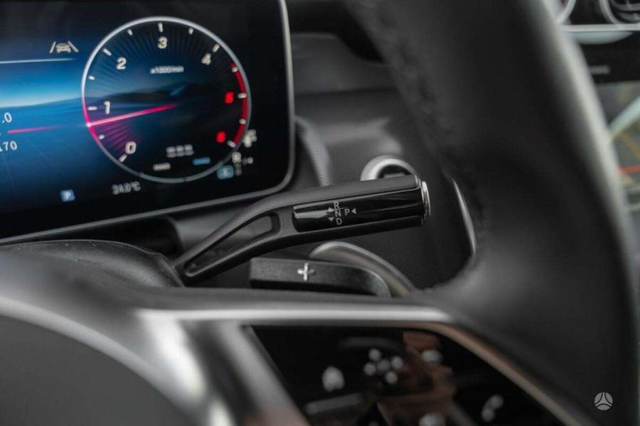 Melns Mercedes-Benz GLC 200 2025 Viļņa, ar dzinēja tilpumu 2.00 L un nobraukumu 31 tūkst. km par 49350 €, foto 19 vietnē AUTOMOTO.COM.LV