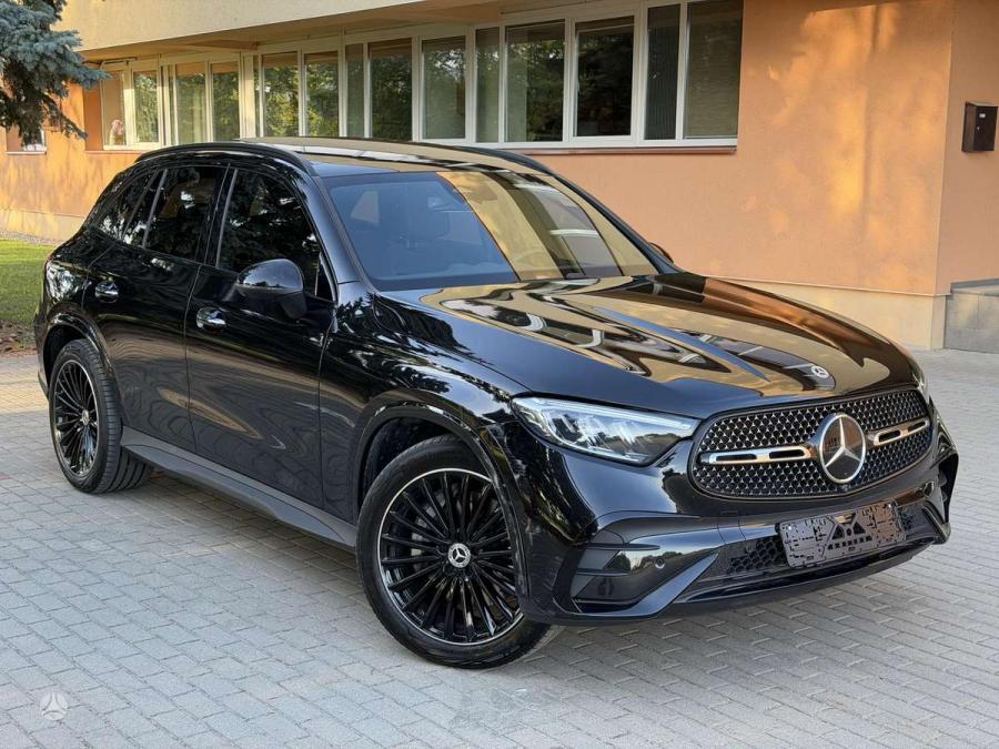 Black Mercedes-Benz GLC 200 2025 in Kaunas, with an engine capacity of 1.99 L and mileage of 30 thousand km for 42300 €, photo 9 on AUTOMOTO.COM.LV
