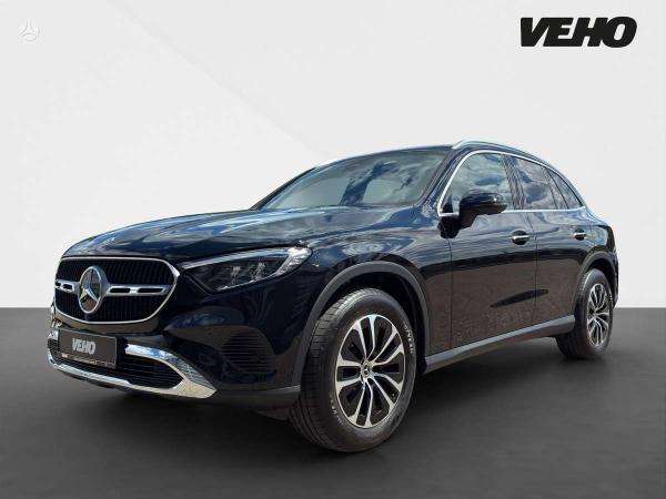 Melns Mercedes-Benz GLC 200 2026 Viļņa, ar dzinēja tilpumu 1.99 L un nobraukumu 10 tūkst. km par 51900 €, foto 1 vietnē AUTOMOTO.COM.LV