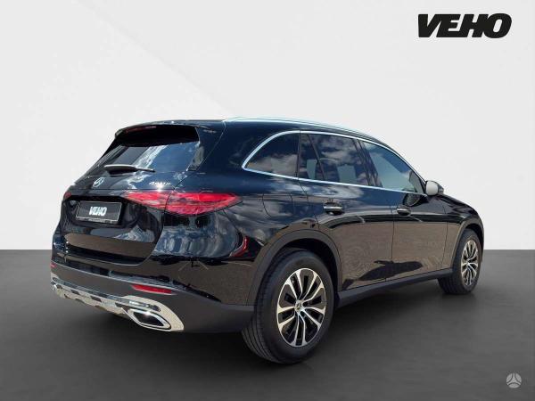 Melns Mercedes-Benz GLC 200 2026 Viļņa, ar dzinēja tilpumu 1.99 L un nobraukumu 10 tūkst. km par 51900 €, foto 5 vietnē AUTOMOTO.COM.LV