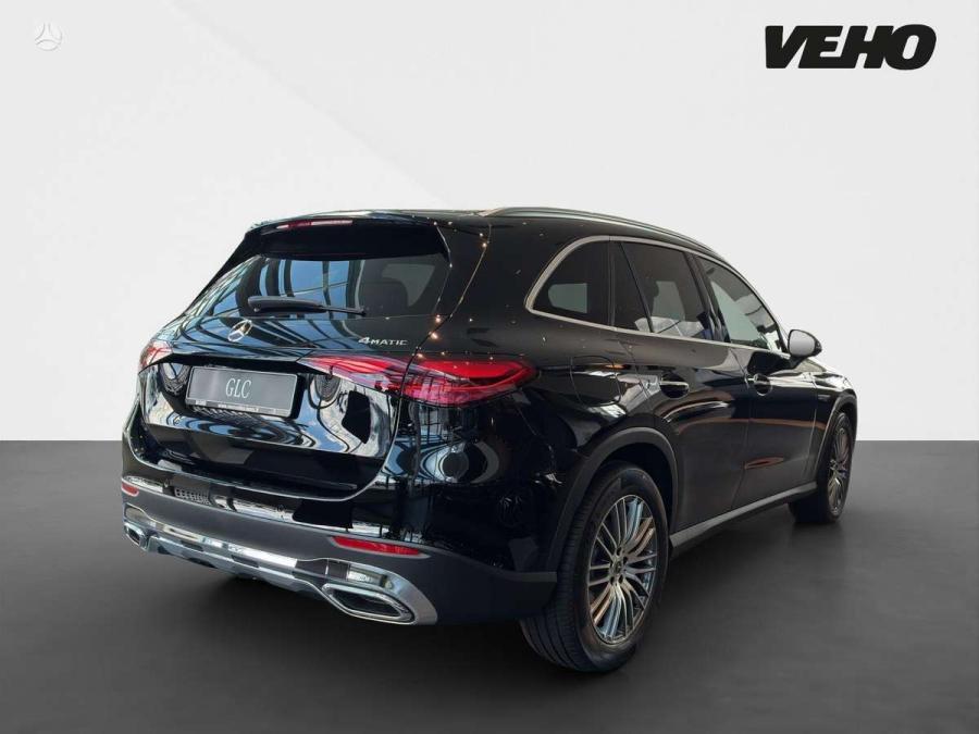 Melns Mercedes-Benz GLC 200 2026 Viļņa, ar dzinēja tilpumu 1.99 L un nobraukumu 0 tūkst. km par 58682 €, foto 5 vietnē AUTOMOTO.COM.LV