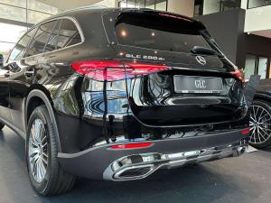 Melns Mercedes-Benz GLC 200 2026 Viļņa, ar dzinēja tilpumu 1.99 L un nobraukumu 0 tūkst. km par 58682 €, foto 9 vietnē AUTOMOTO.COM.LV